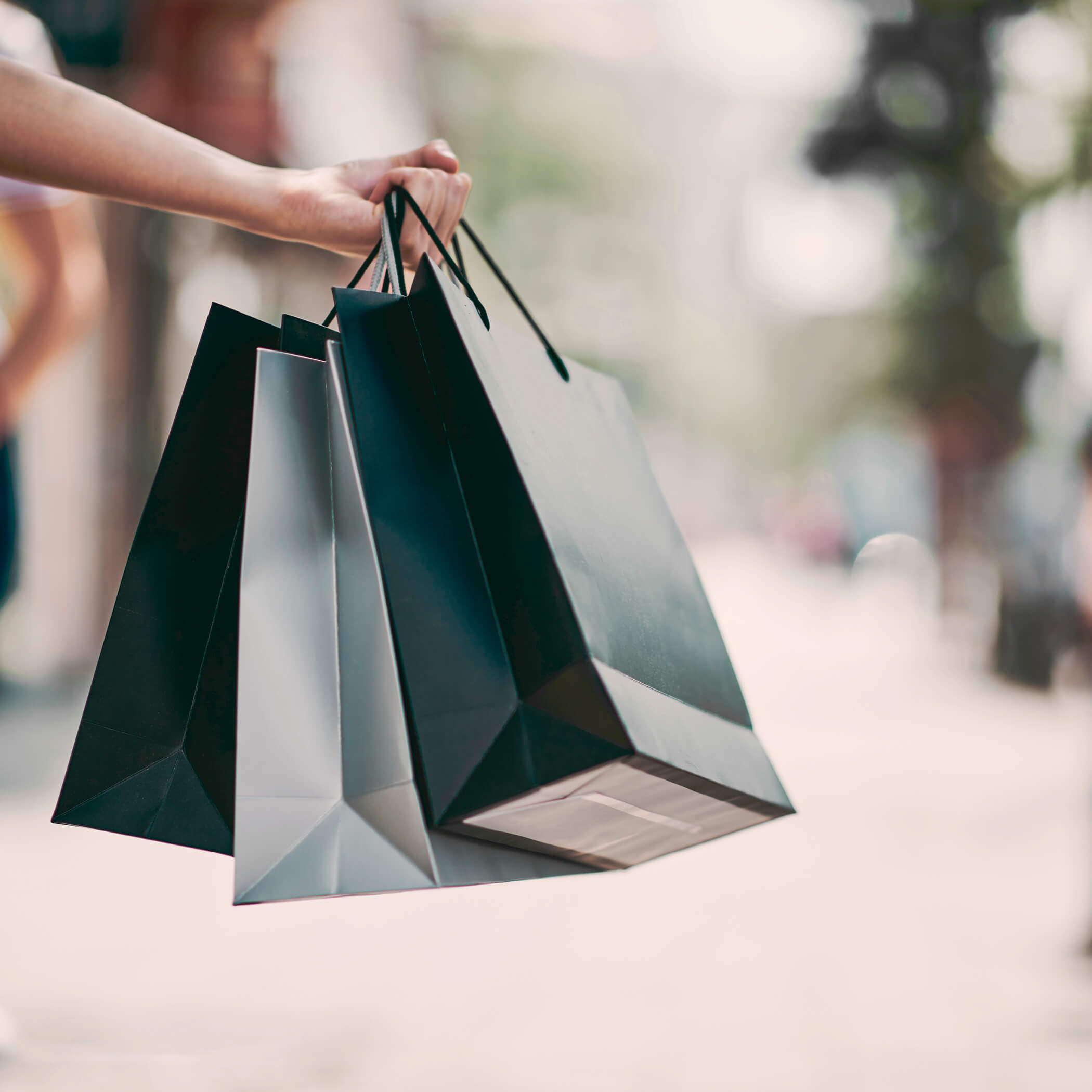 Shopping | AHRIA APARTMENTS